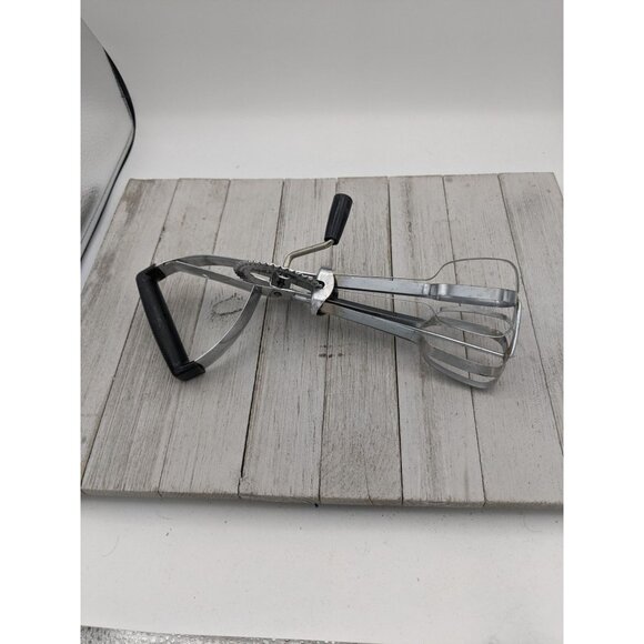 Ecko Unlimited | Kitchen | Vintage Ecko Hand Mixer Egg Beater Black ...